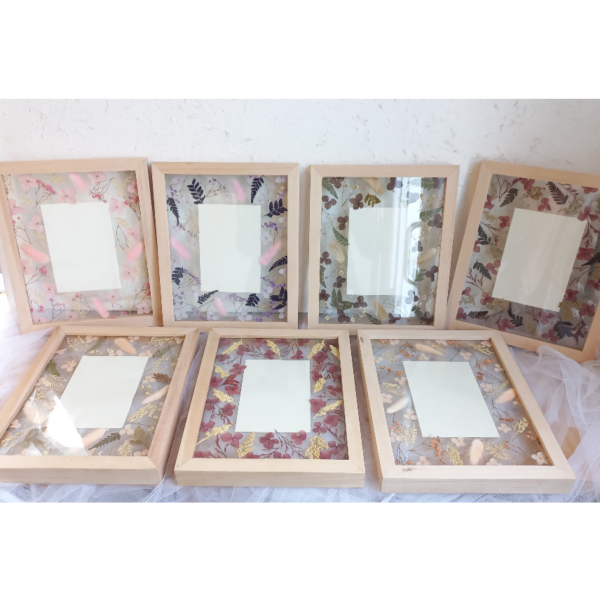 Jual Floating Frame / Kado Wisuda / Hadiah Bingkai Bunga / Kado ...