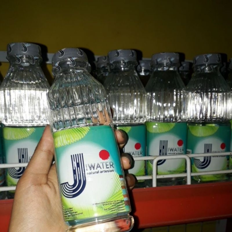 Jual Jiwater natural Artesian water murah | Ji Water 250ml jwater 500ml ...