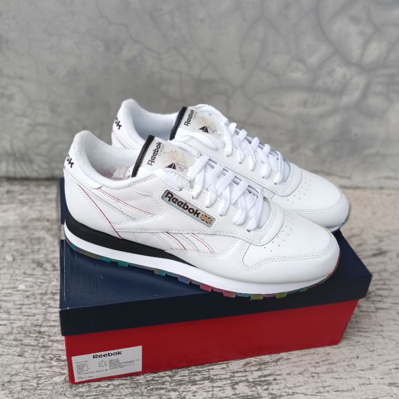 Jual Reebok Classic Leather Pride 2024 white BNIB original Resmi MAP ...