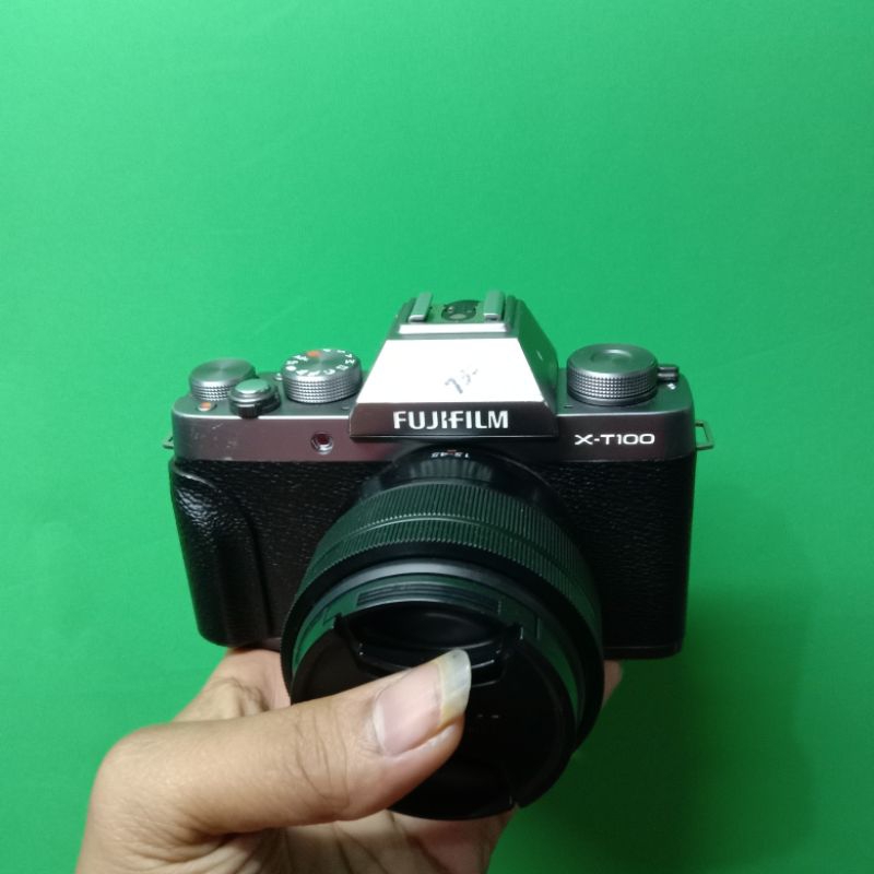 Jual FUJIFILM XT100 / fuji xt100 like new | Shopee Indonesia