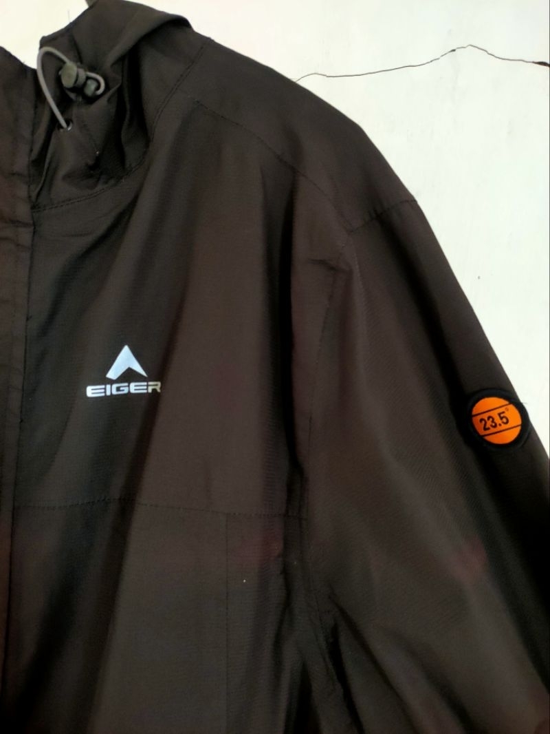 Jual Eiger Mountaineering X28 M - Jaket Gunung Eiger Hitam Waterproof Blocktech | Shopee Indonesia
