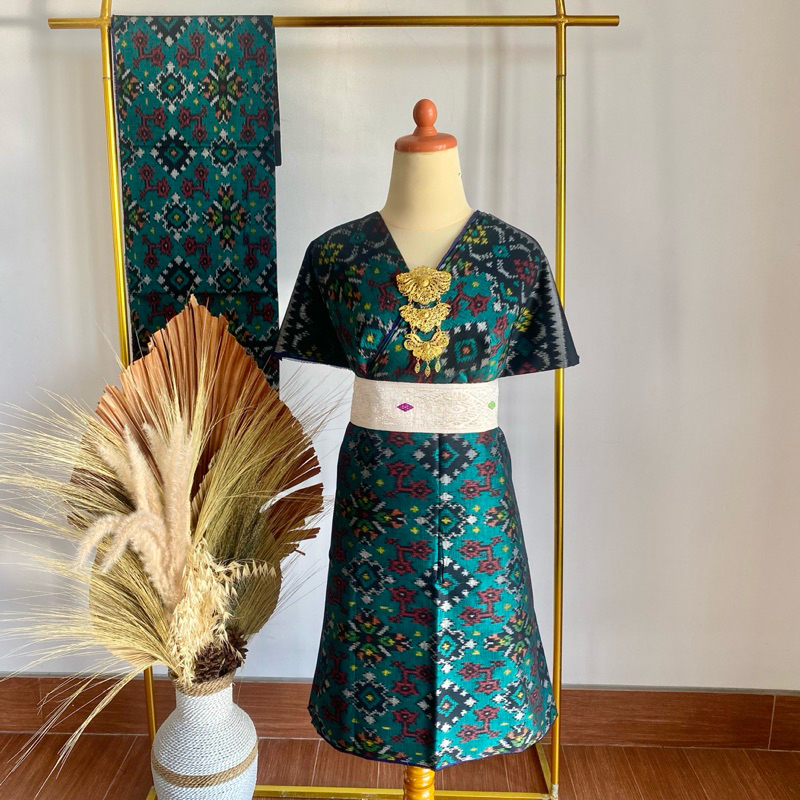 Jual KAIN TENUN ENDEK KHAS BALI MOTIF GRINGSING HIJAU | Shopee Indonesia