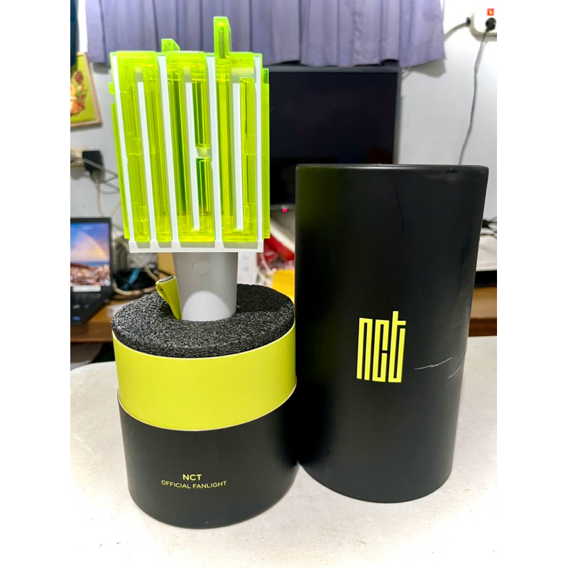 Jual Preloved NCT Lightstick Official v1 | Shopee Indonesia