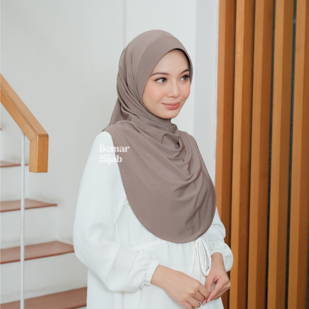 Jual Demar Hijab - Wafa (Hijab Bergo Oval Instan Syar'i) | Shopee Indonesia