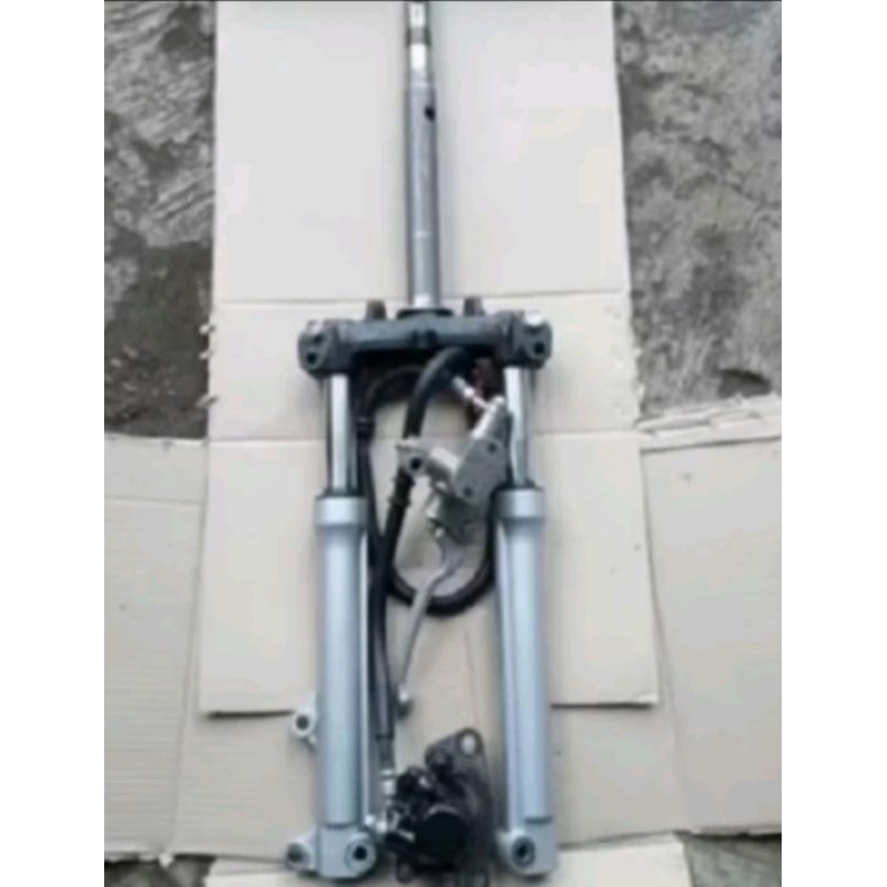 Jual shockbreaker depan+cakram+segitiga 1set siap pakai motor Yamaha Mio J PNP Mio GT PNP soul ...