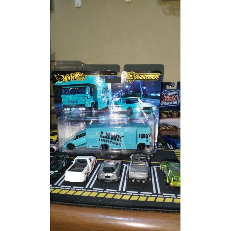 Jual HOTWHEELS PREMIUM TEAM TRANSPORT LBWKA NISSAN SKYLINE 2000GT-R ...