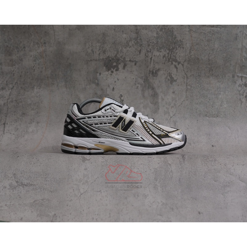 Jual NB 1906 White Black Gold | Shopee Indonesia