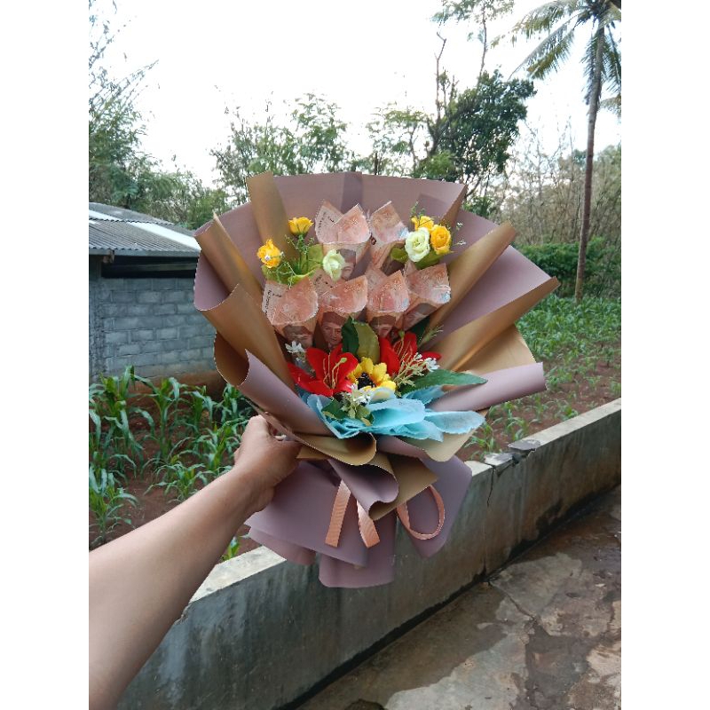Jual BUCKET ULANG TAHUN/WISUDA/LAMARAN BUNGA ARTIFICIAL | Shopee Indonesia