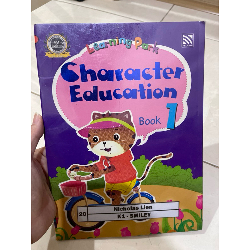 Jual buku character education book 1 bekas | Shopee Indonesia