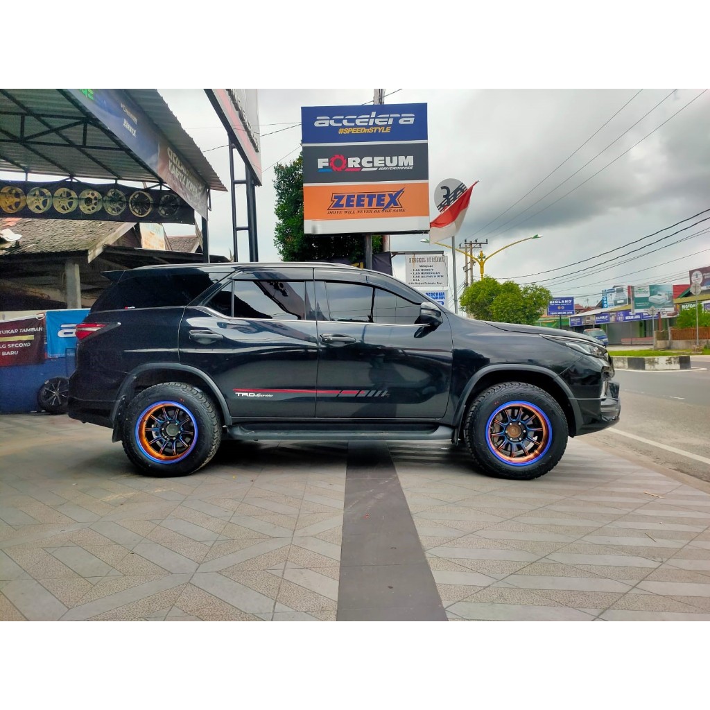 Jual Paketan Velg Hsr + Ban Mobil Fortuner Ring 18 Inch Peleg Hsr ...