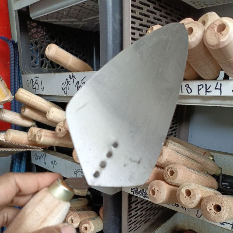 Jual Cetok Semen Sendok Semen 18 cm paku 4 GALUR ASLI Sendok Tukang ...