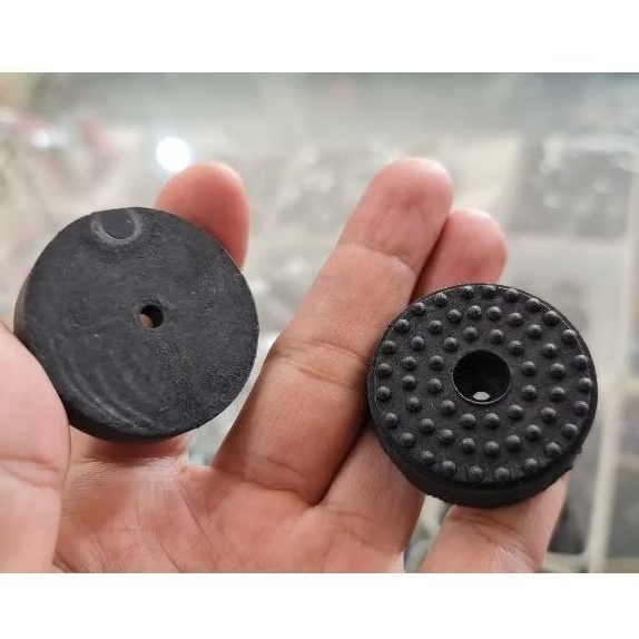 Jual Kaki box sepeaker box ampli kaki karet bintik | Shopee Indonesia