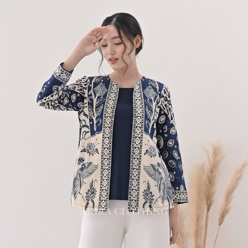 Jual Atasan Batik Claudia - Batik Wanita Modern - Batik Unik - Batik ...