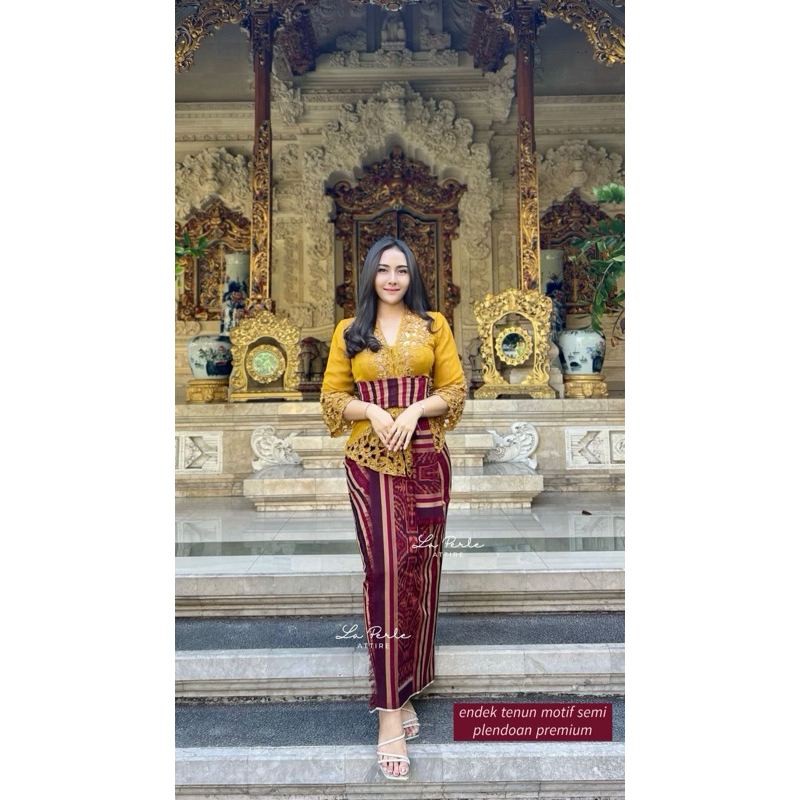 Jual endek tenun motif semi plendoan merah | Shopee Indonesia