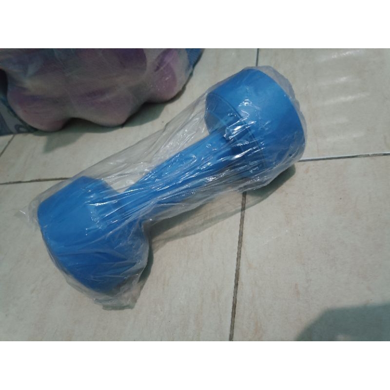 Jual Barbel dumbel plastik 2kg warna biru | Shopee Indonesia