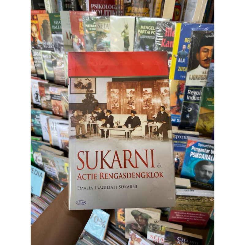 Jual Buku Sukarni & Actie Rengasdengklok Emalia Iragiliati Sukarni ...