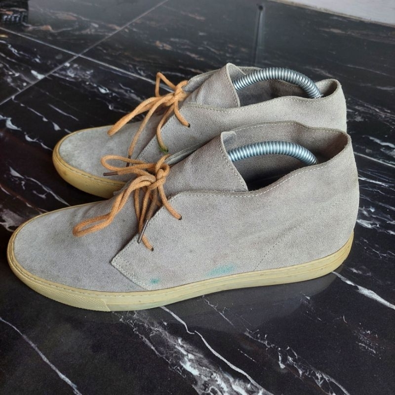 Jual sepatu sneakers suede second merk size 42(27cm) | Shopee Indonesia