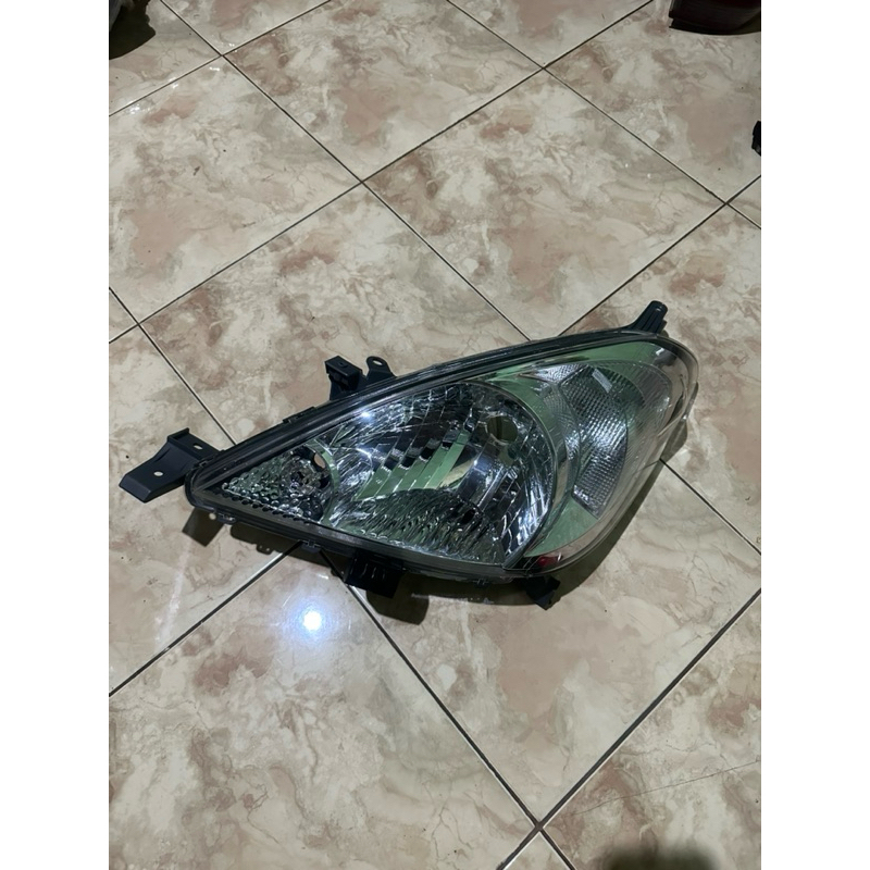 Jual headlamp lampu depan toyota innova 2005 | Shopee Indonesia