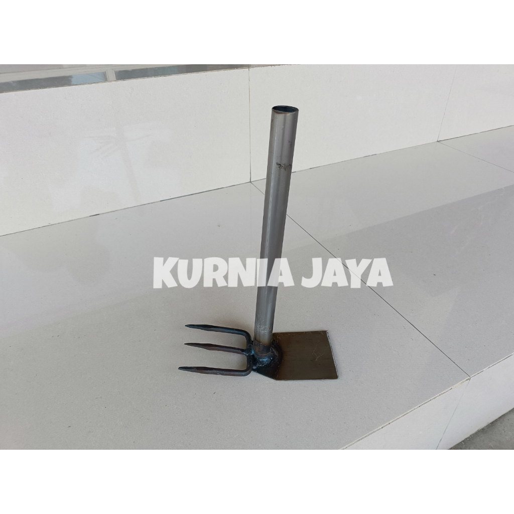 Jual MINI CANGKUL DAN GARUK 2 IN 1 | Shopee Indonesia
