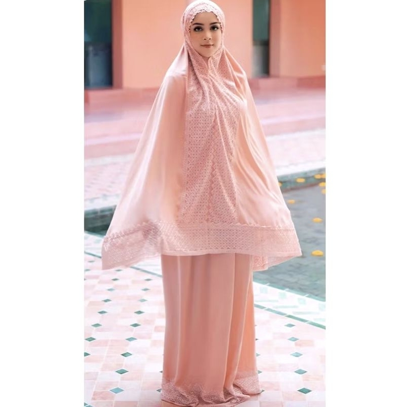 Jual Buttonscraves Signature Lace Prayer Robe Peach | Shopee Indonesia