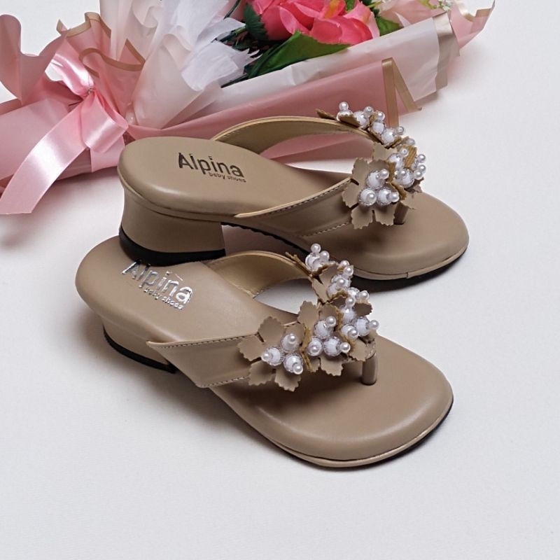 Jual Sendal Pesta Anak Perempuan Jepit Mote Mutiara Empuk Hak Tahu 3 Cm ...