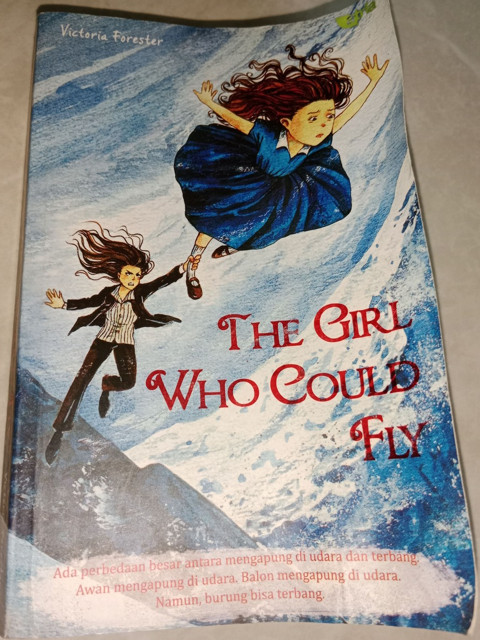 Jual [Buku Bekas] Novel Fantasi THE GIRL WHO COULD FLY oleh VICTORIA ...