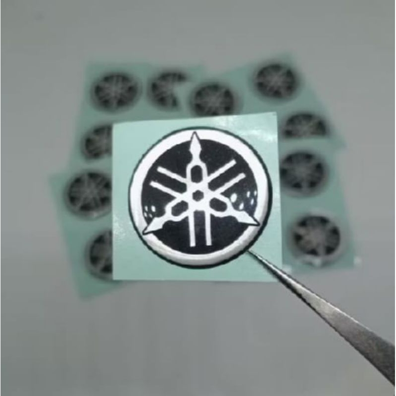 Jual Stiker Emblem Cover Stang NMax,Aerox,Lexy,Mio J,Mio Soul GT ...