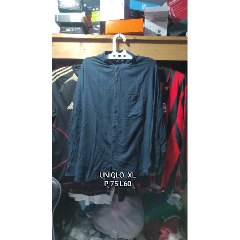 Jual Shanghai uniqlo xl biru navy | Shopee Indonesia