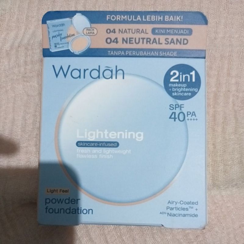 Jual Wardah Lightening Powder Foundation Light Feel 12 gr Spf 40 ...