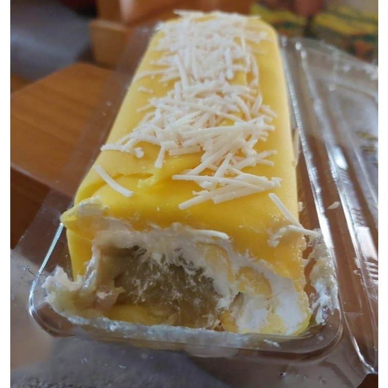 Jual Durian Cake Roll - Daging Durian lapis Cream dan Crepes | Shopee ...