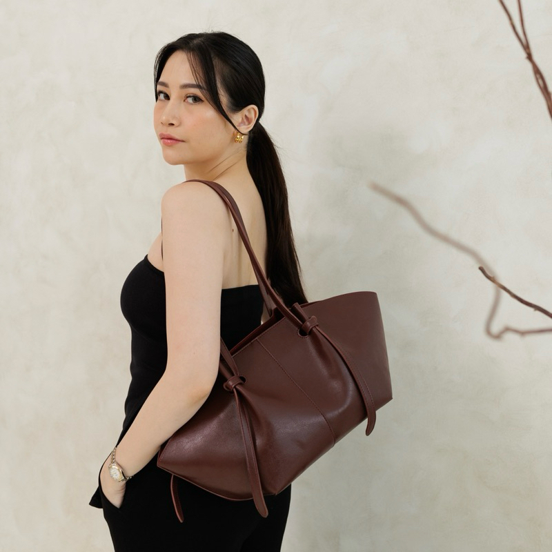 Jual JOLLENE x LING STEPHANIE - ELLA - TAS BAHU WANITA | Shopee Indonesia