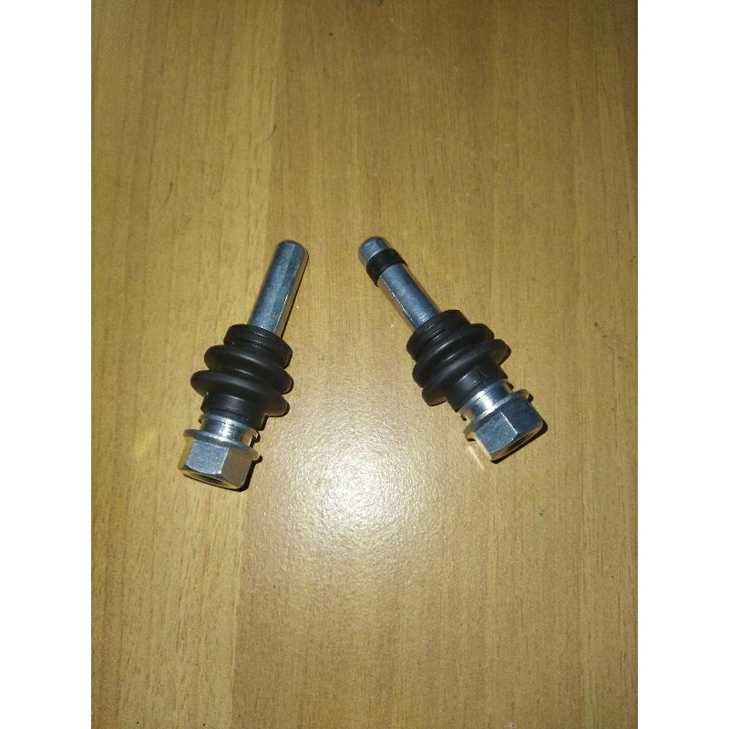 Jual Baut caliper rem vios altis pin A pin B | Shopee Indonesia