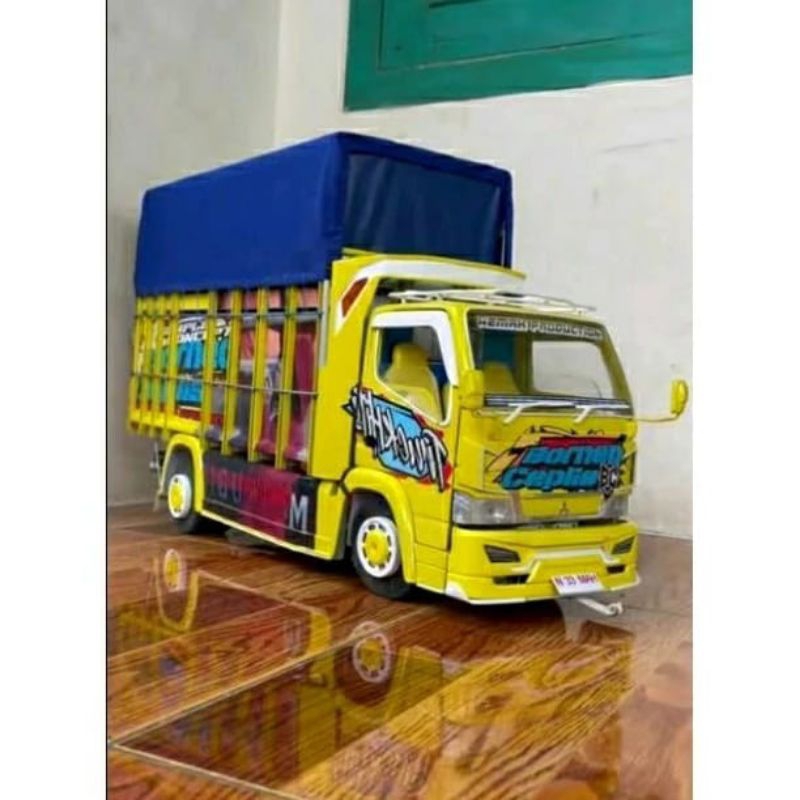Jual miniatru truk oleng berlampu,truk oleng, miniatur truk oleng ...