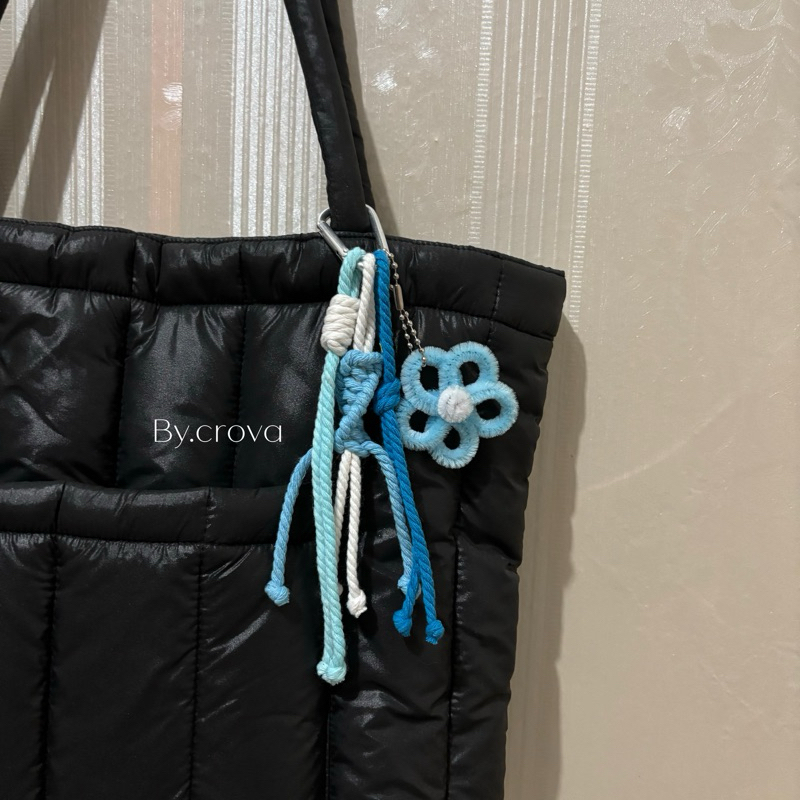 Jual BY.CROVA Bag Charm Macrame/Gantungan Tas Bunga Kawat Bulu/Bag ...