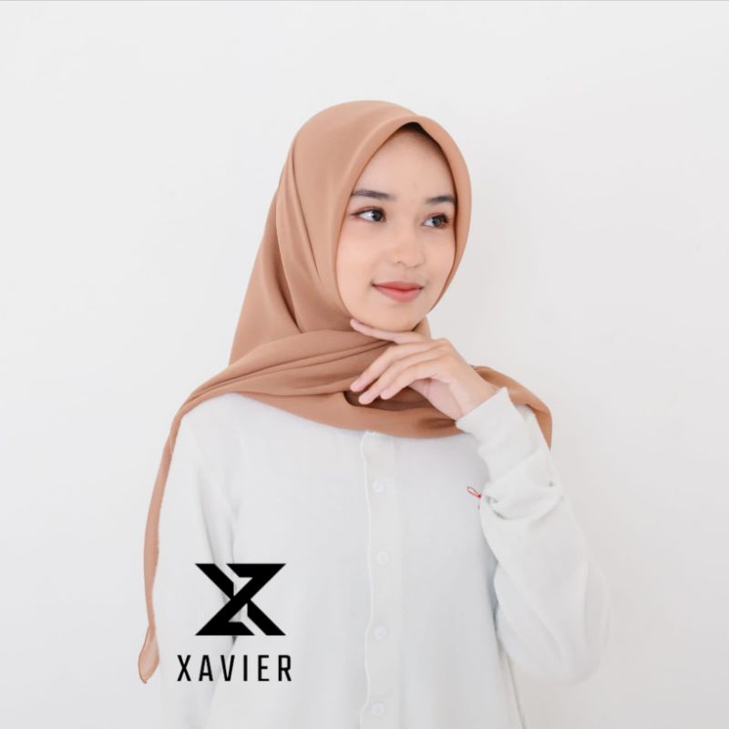 Jual segi empat hijab polos pollycotton premium Xavier id | Shopee Indonesia