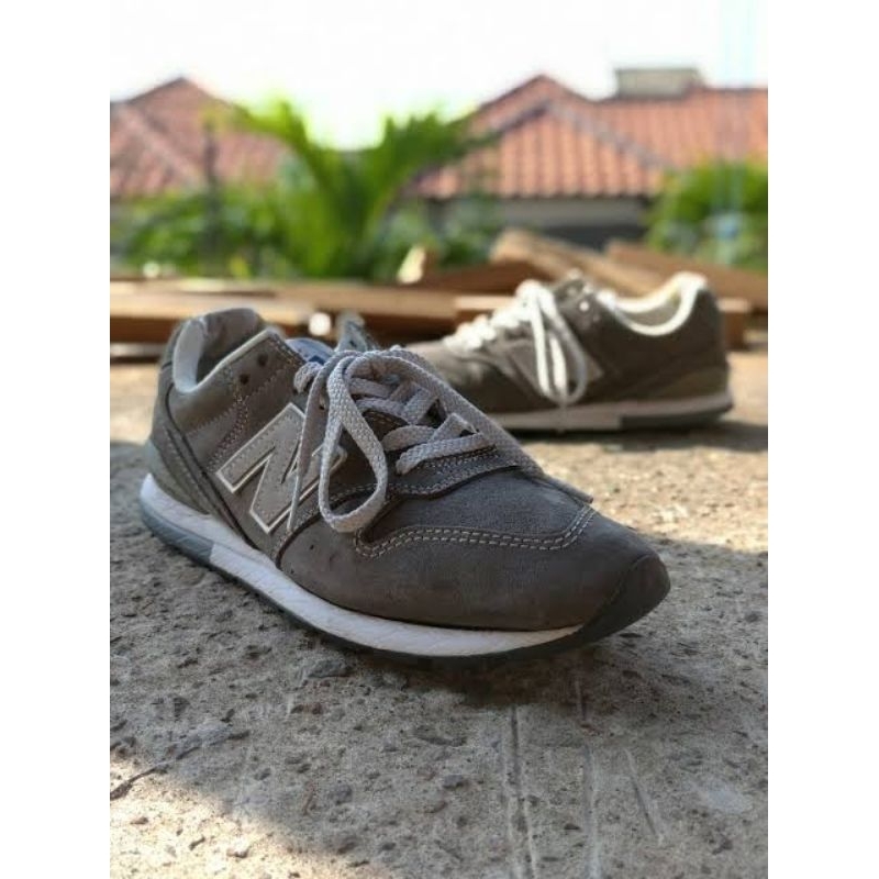 Jual Sepatu New Balance 996 Grey Original Second | Shopee Indonesia