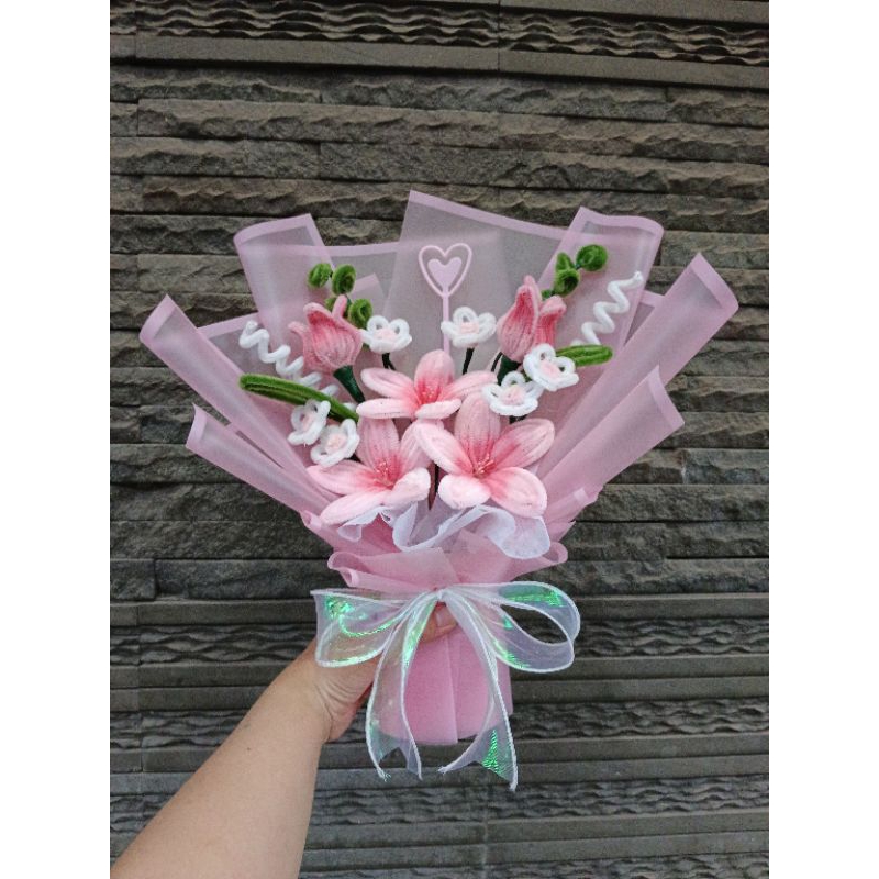 Jual Pinkish Flower Bouquet / Bouquet kawat bulu / Bucket kawat bulu ...