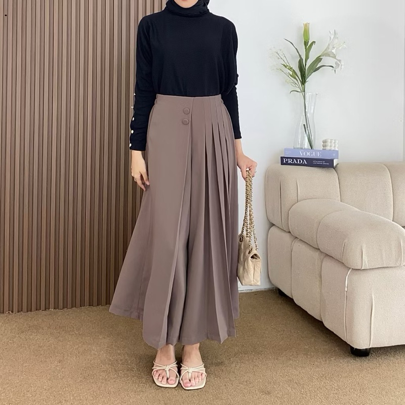 Jual Shenna Kulot Pleats - Celana Kulot Rok Wanita - Celana Bawahan ...