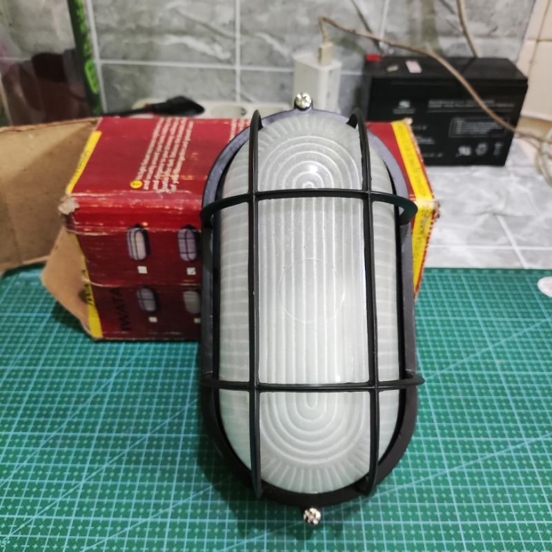 Jual DINDING LAMPU FITTING HIAS OUTDOOR BULKHEAD | Shopee Indonesia