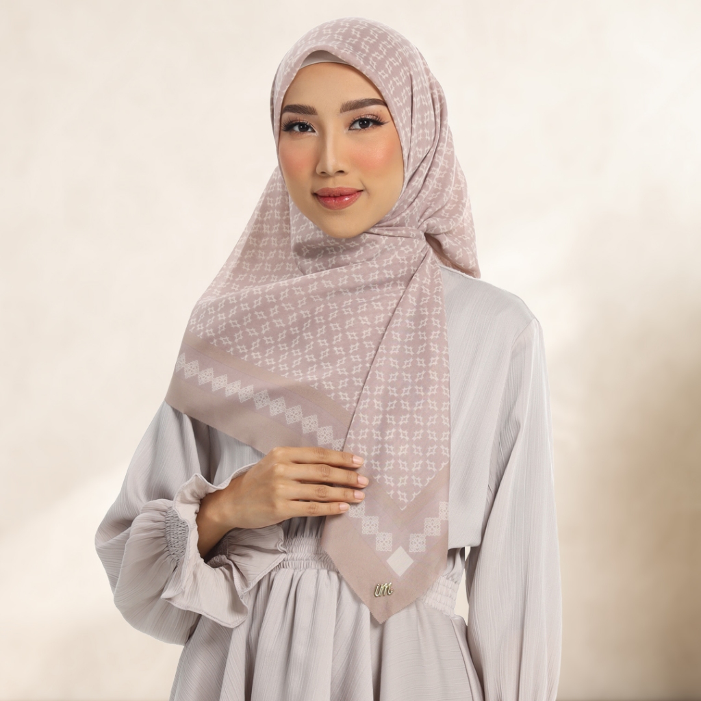 Jual Umama Scarf - Kerudung Motif Jilbab Segi Empat Hijab Daily Segi Empat Paris Olive Motif ...