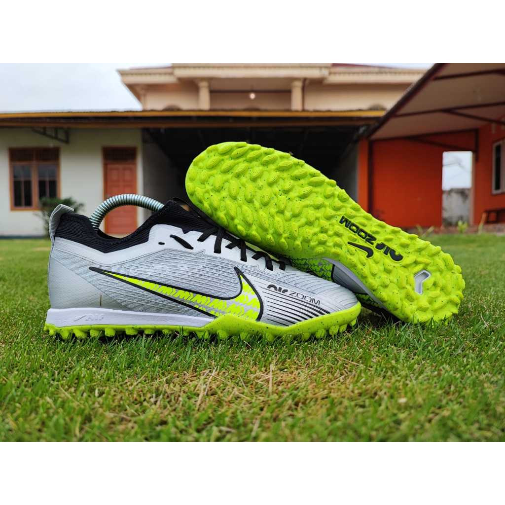 Jual Sepatu Futsal Mercurial Zoom 15 Pro 25 turf - Metallic Silver Volt ...