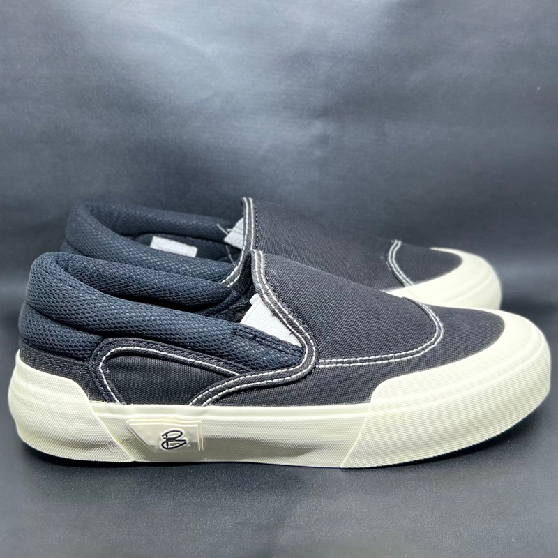 Jual SEPATU PATROBAS CLOUD SLIP ON BLACK WHITE ORIGINAL SNEAKERS ...