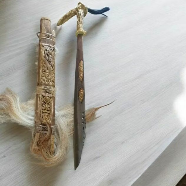 Jual Mandau Etnik motif Coklat Antik mandau 65 cm | Shopee Indonesia