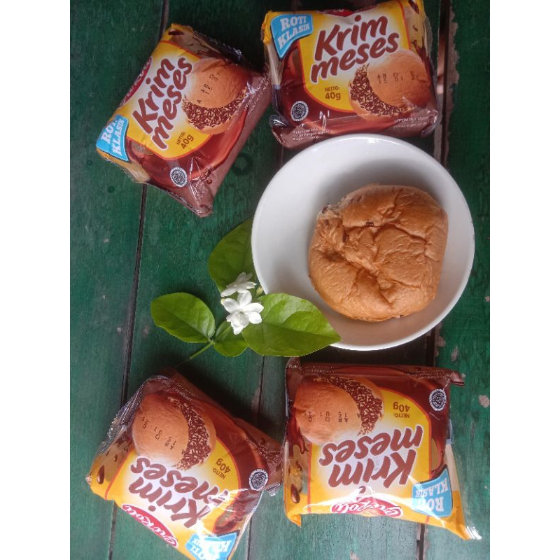 Jual 5 pcs Roti Klasik Krim Meses Sri Roti khas Jawa Tengah | Shopee ...