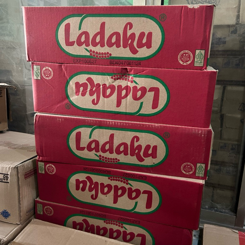 Jual Ladaku Merica Bubuk Per 1 Dus (8 pak x 6 renceng) | Shopee Indonesia