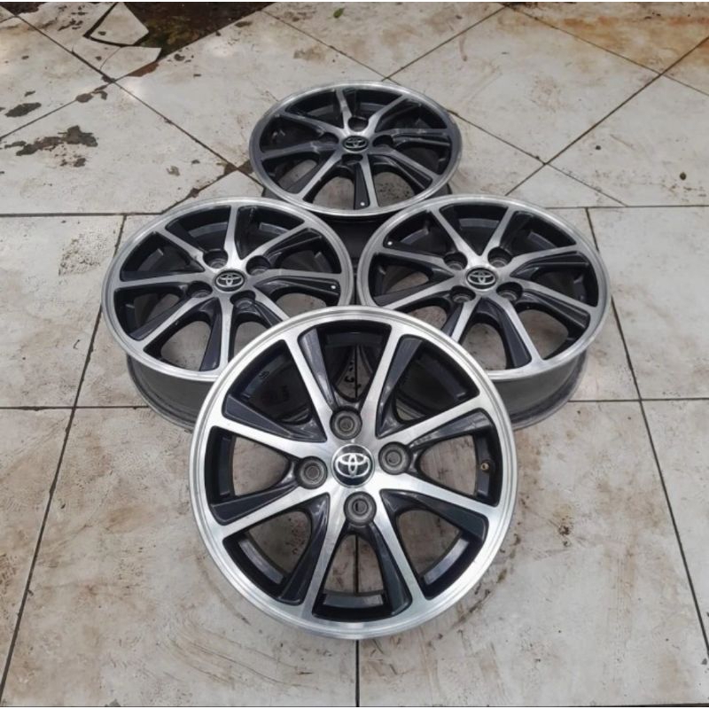 Jual Velg Copotan Toyota Calya Ring 14 Pcd 4x100 Ayla Agya Mirrage Sirion Sigra Karimun | Shopee ...