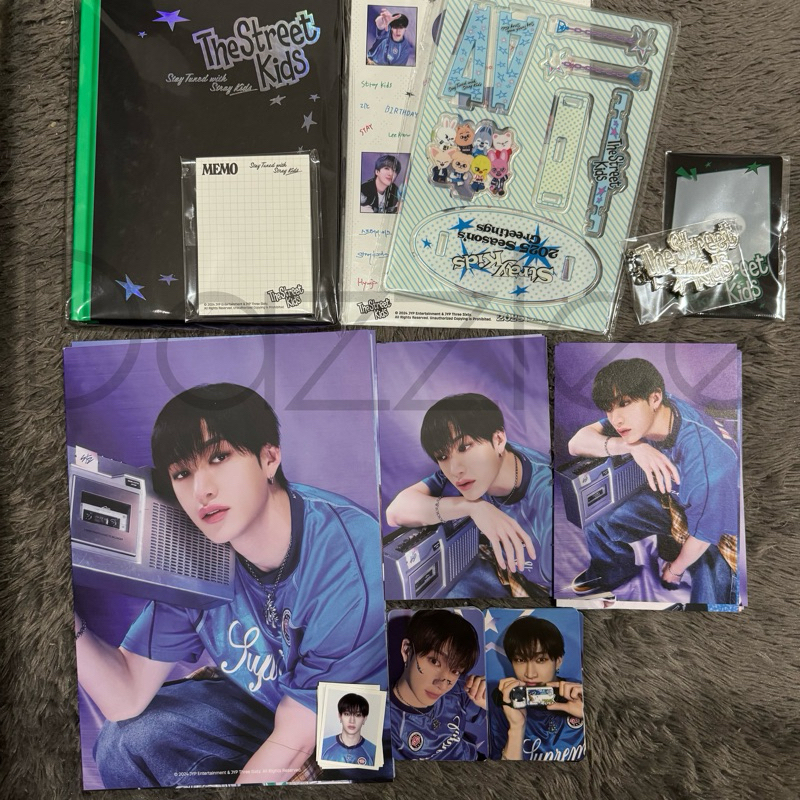 Jual Stray Kids official photocard 2025 season's greetings the street kids photocard photocard ...