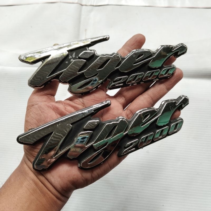 Jual Emblem logo tulisan tangki honda tiger 2000 original | Shopee ...