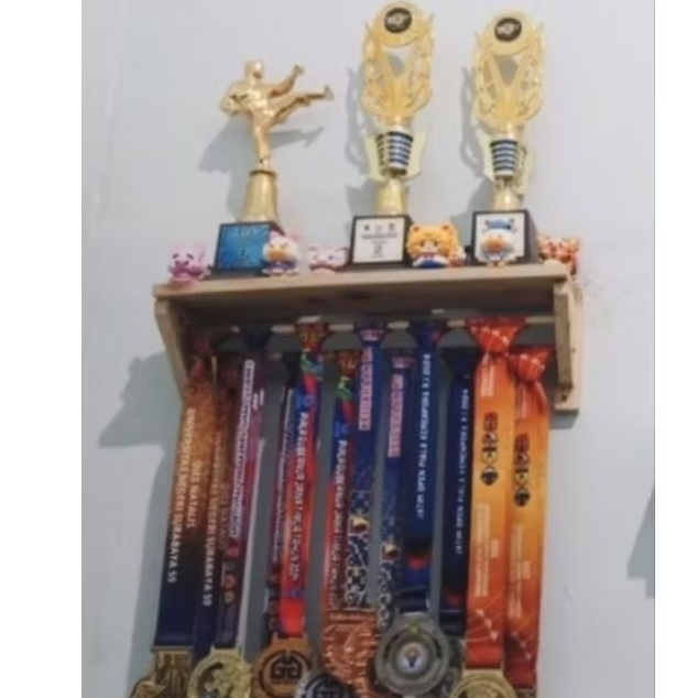 Jual Rak Display Piala Trophy / Hanger Medali /Rak Dinding | Shopee ...