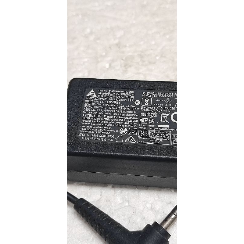 Jual Adaptor DELTA ADP-45FE F 19V 2,37A Jack 4mm | Shopee Indonesia